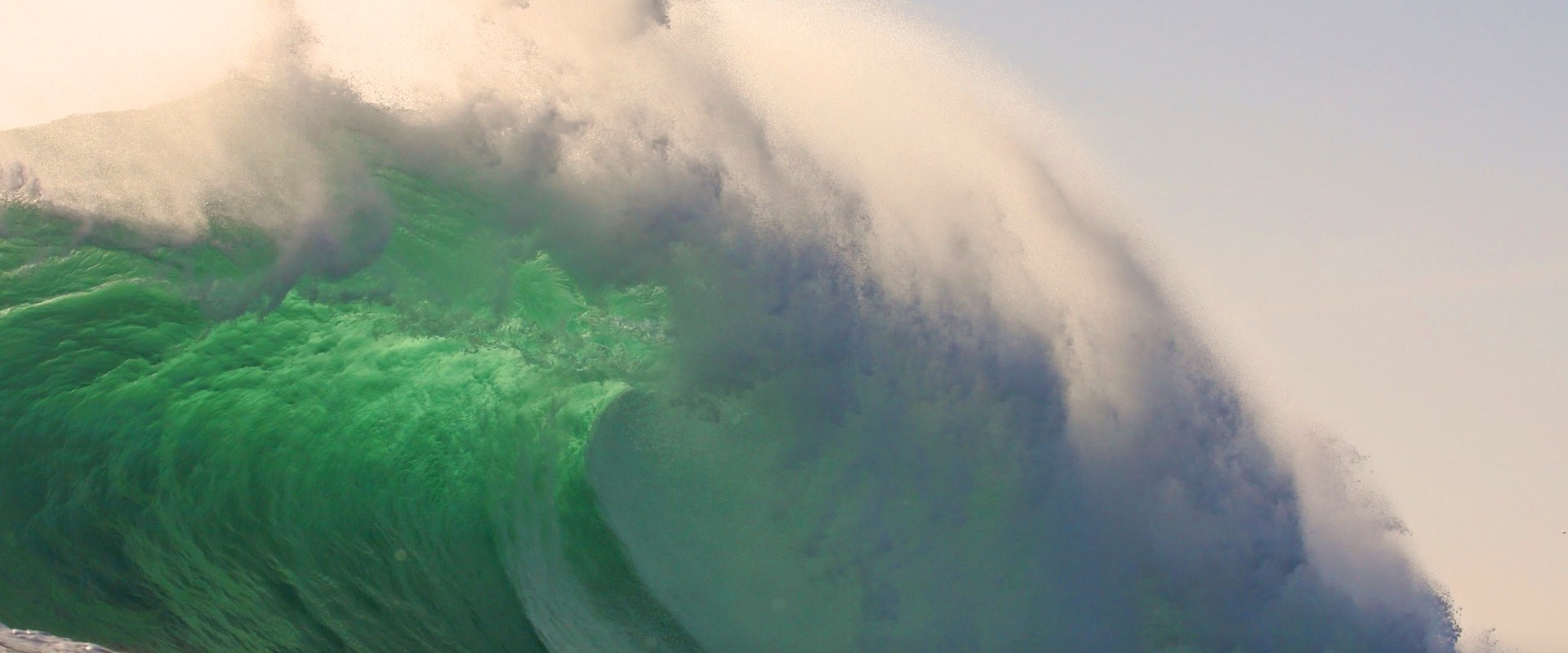 Explore Mavericks Beach - Half Moon Bay's Must-See Attraction