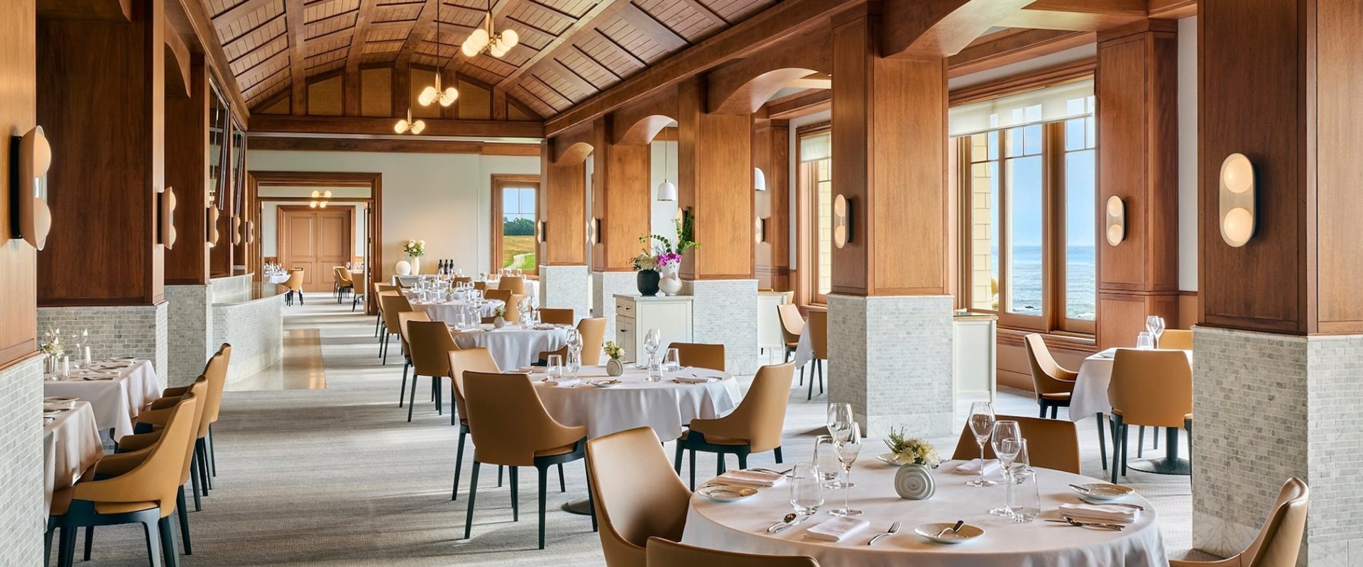 What is the dress code for the navio brunch?